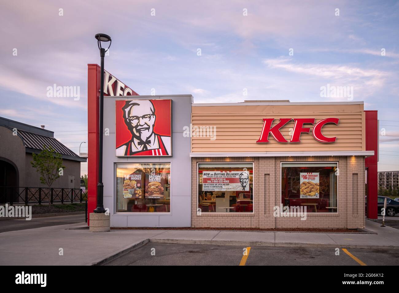 Kfc storefront hi-res stock photography and images - Alamy