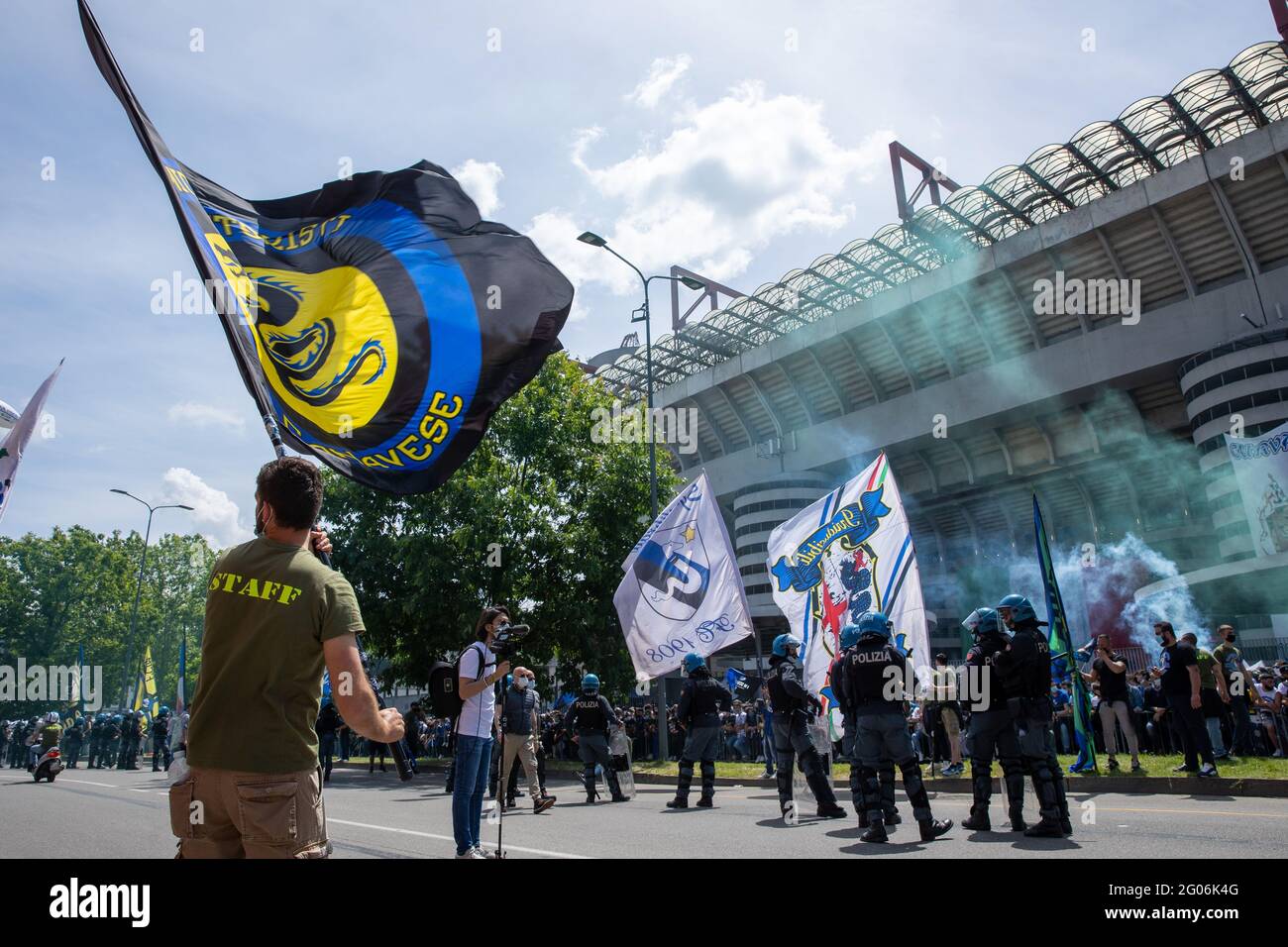 F c inter hi-res stock photography and images - Alamy