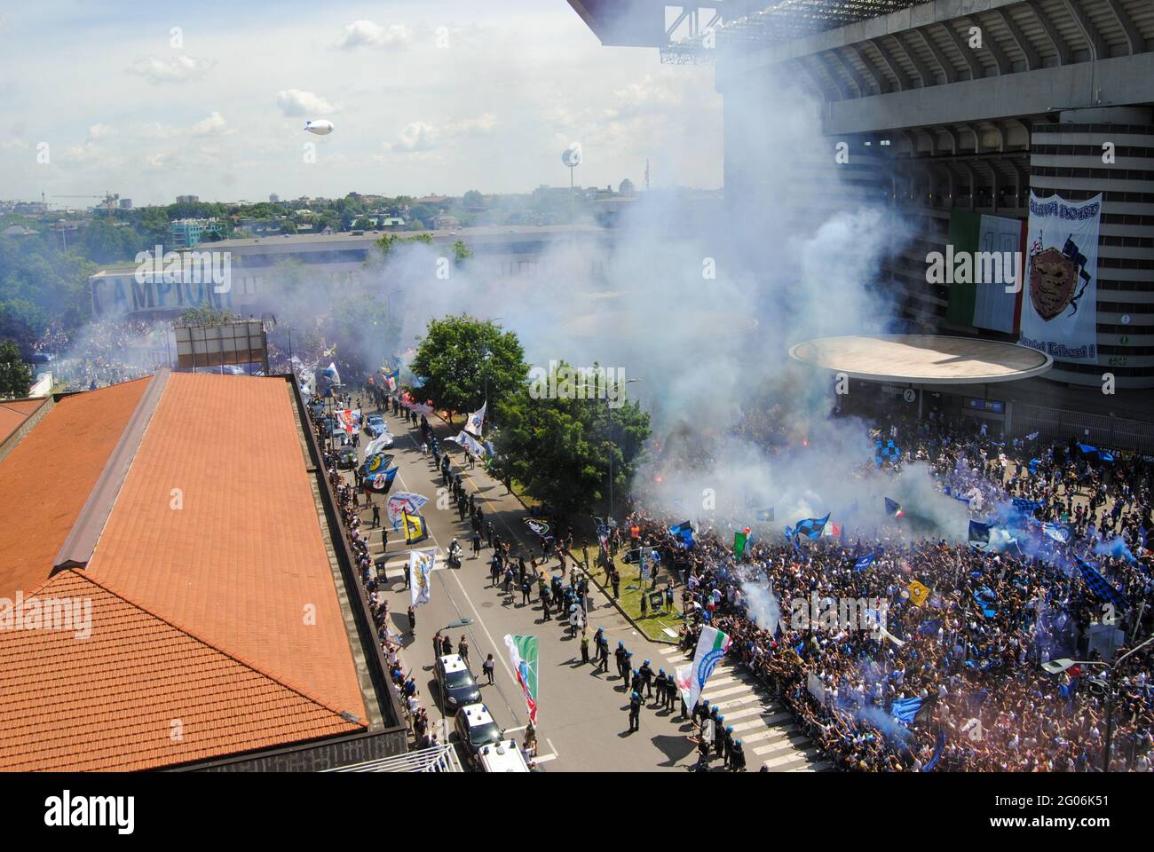 Milan,Italy, may 23 2021 - f.c. Inter fans celebrations for winning of ...