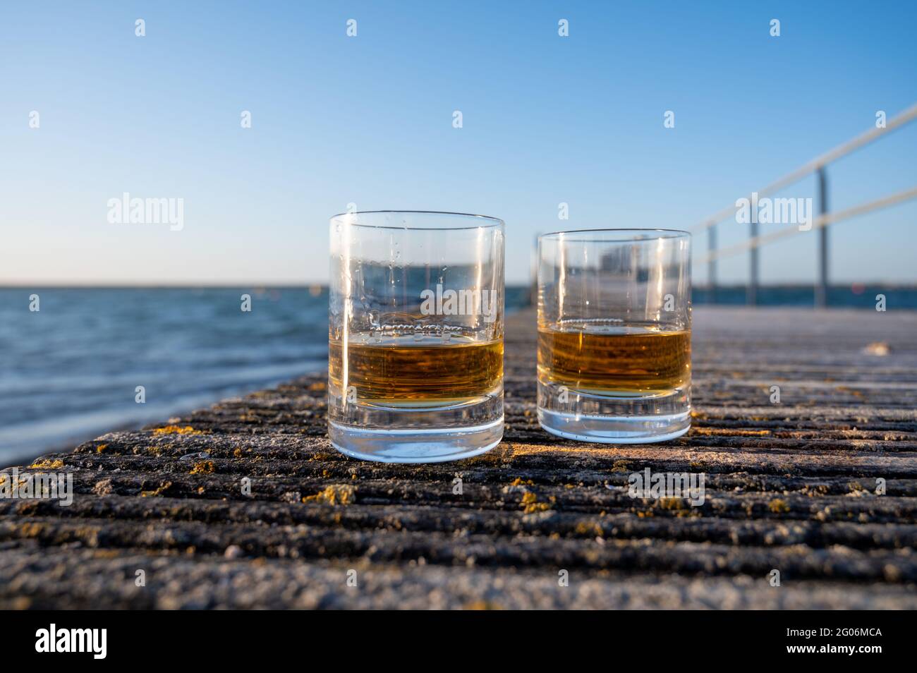 Whiskey barrel river hi-res stock photography and images - Alamy