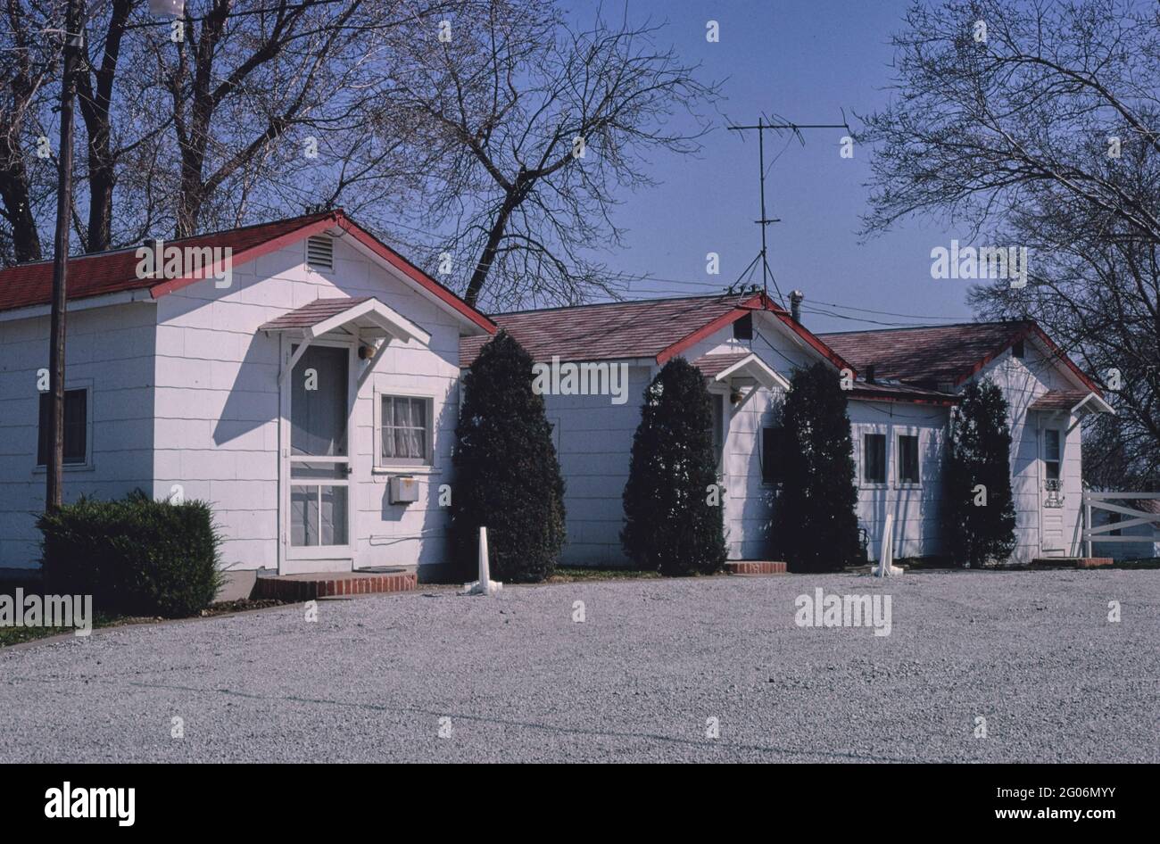 1980s motel cabins hi-res stock photography and images - Alamy