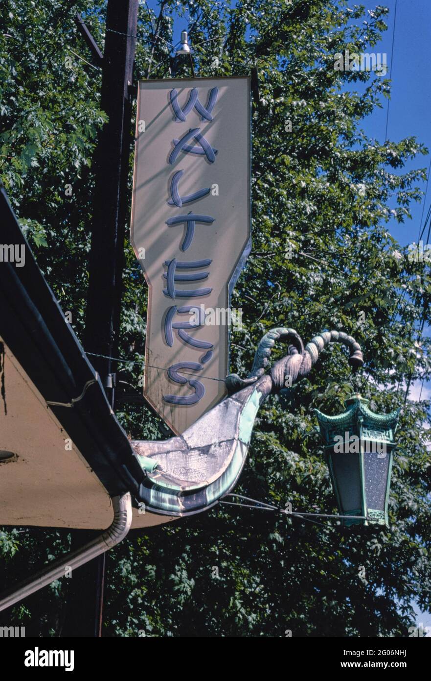 Walters hot dog stand hi-res stock photography and images - Alamy