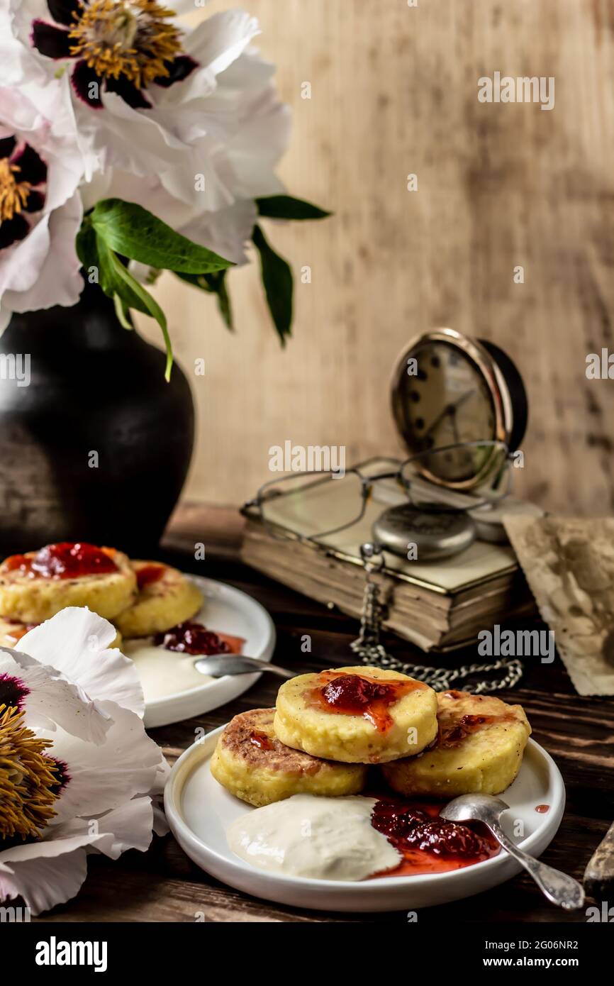Flat lay cottage cheese hi-res stock photography and images - Alamy