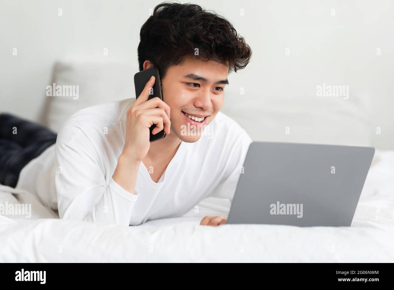 Remote communication hi-res stock photography and images - Alamy