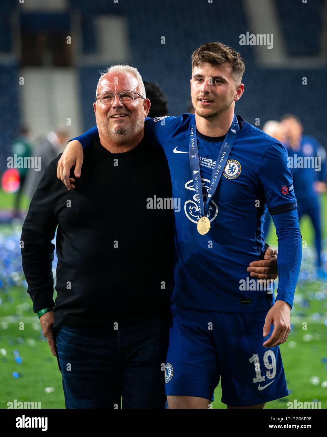 Ryal Quay, UK. 29th May, 2021. Mason Mount of Chelsea with his father ...