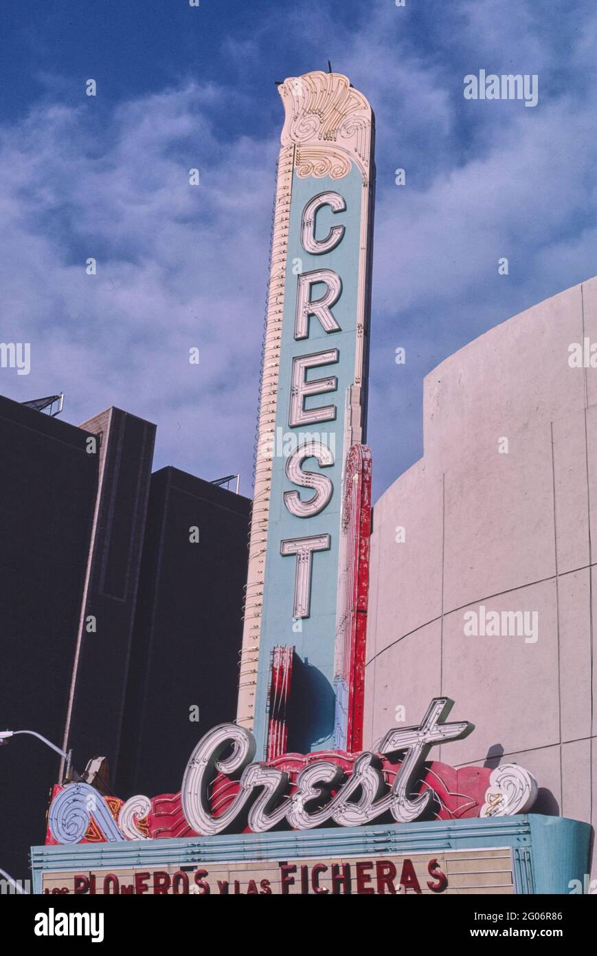 Crest movie theater hi-res stock photography and images - Alamy