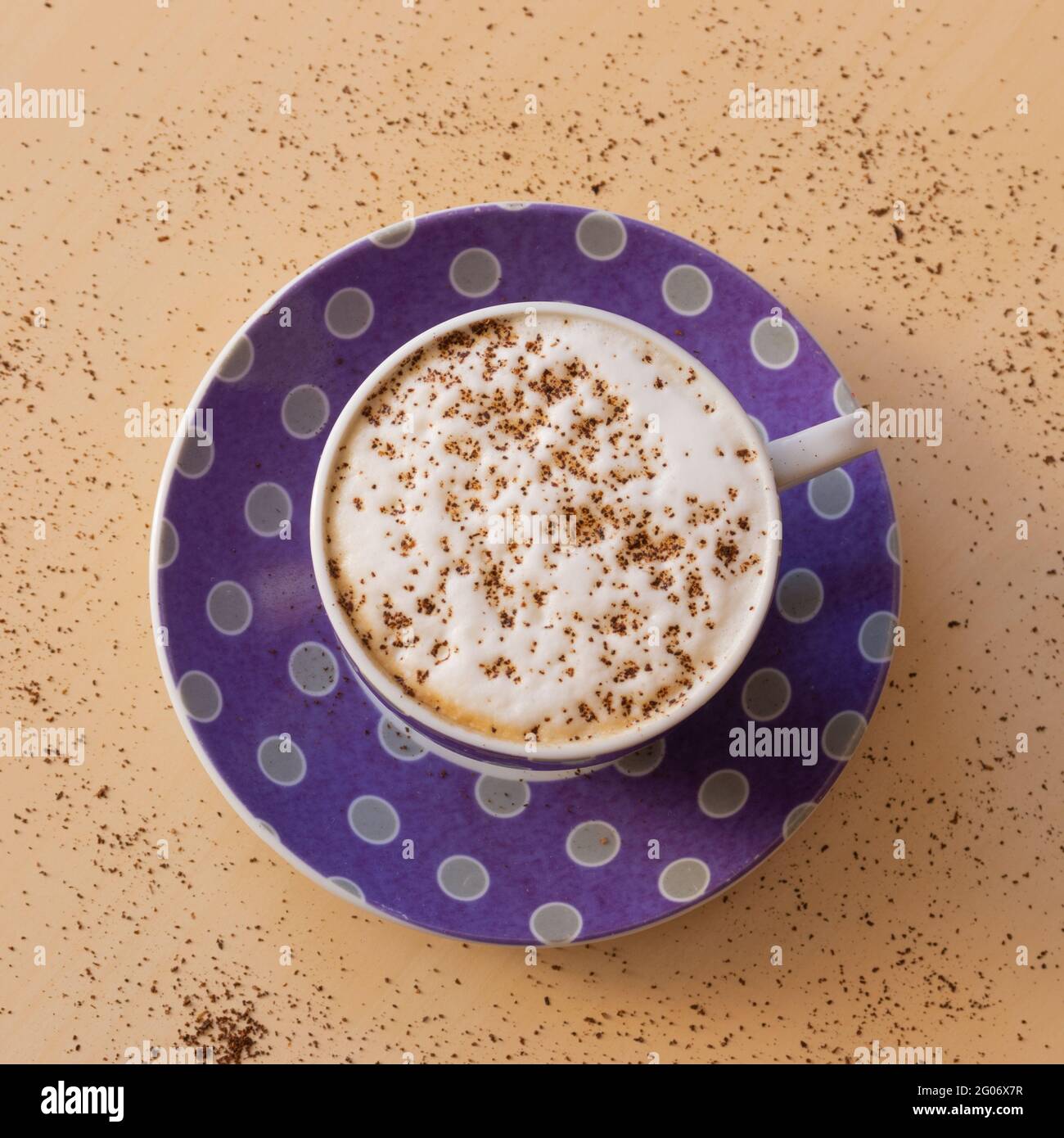 Ground coffee in wooden bowl hi-res stock photography and images - Alamy