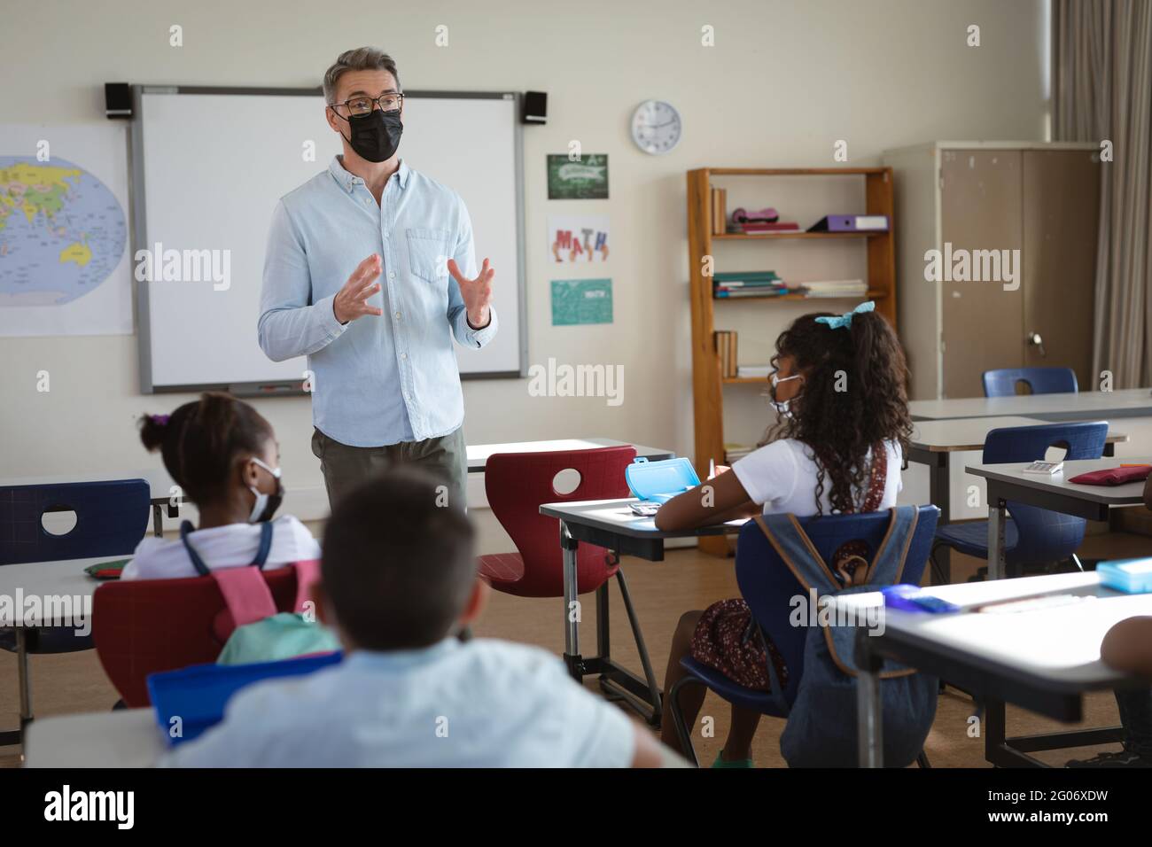 Elementary teacher mask hi-res stock photography and images - Alamy