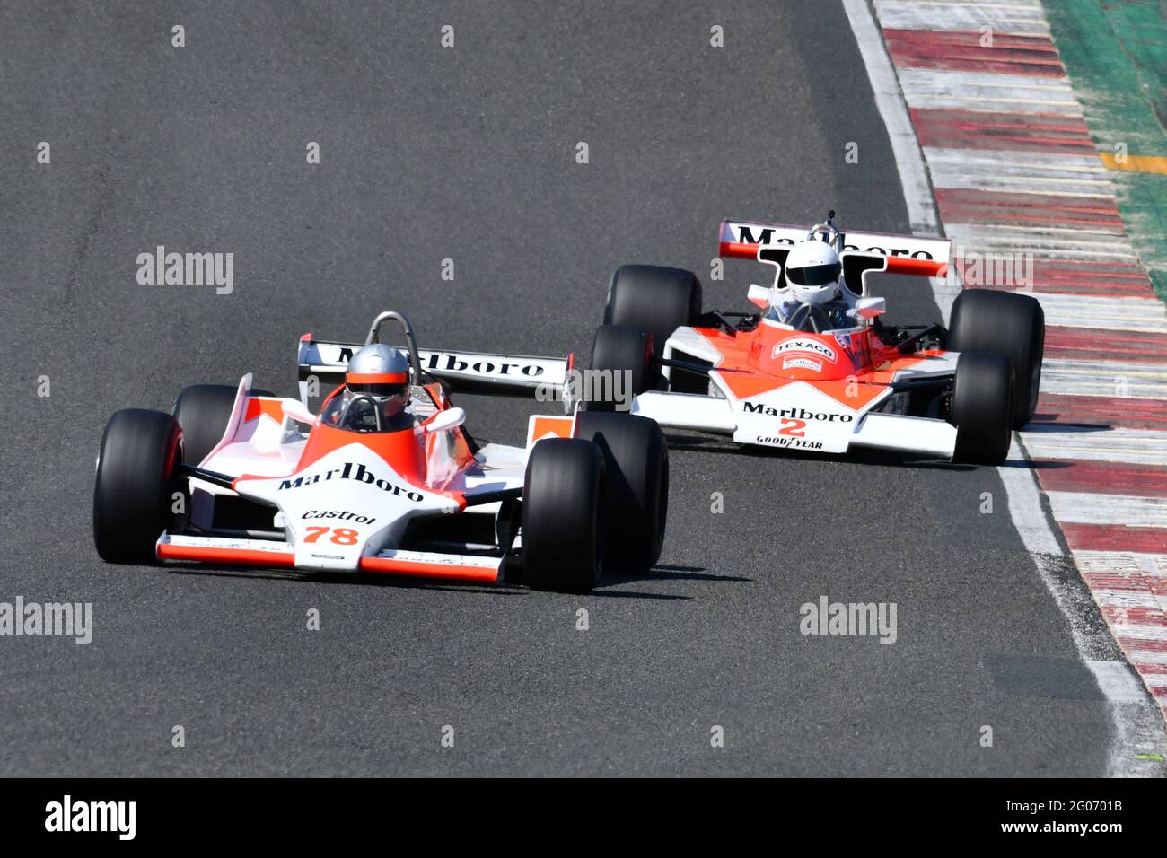 Warren Briggs, McLaren M29, Lukas Halusa, McLaren M23, Masters Historic ...