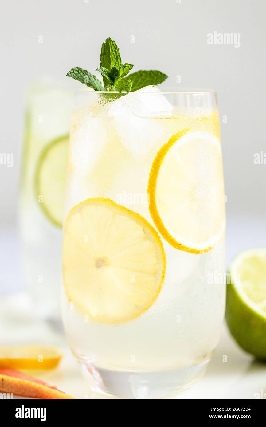Cold lemonade hi-res stock photography and images - Alamy