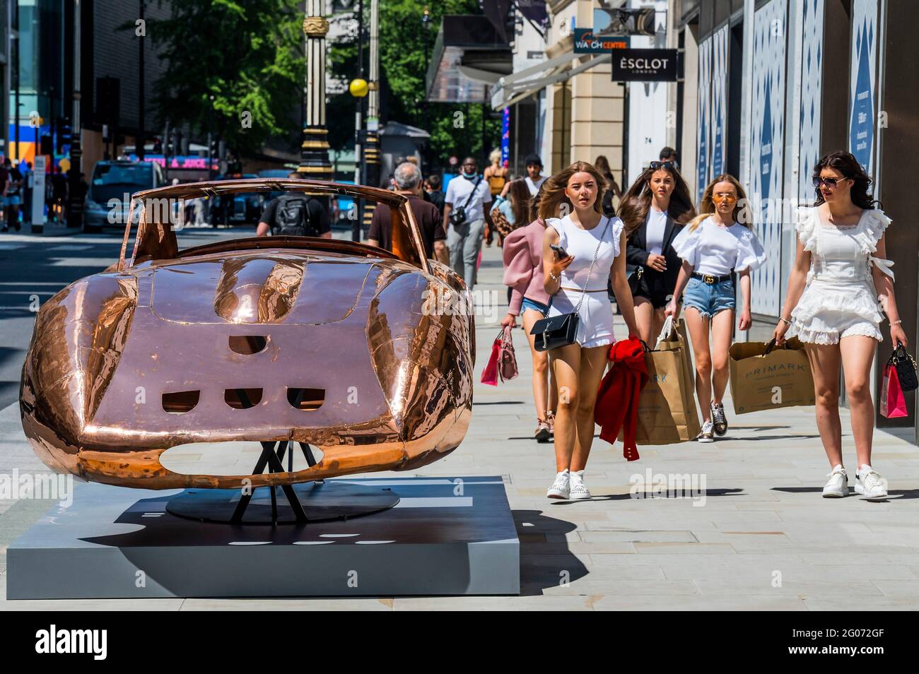 London, UK. 1st June, 2021. Anthony James, Ferrari 250 GTO, Copper ...