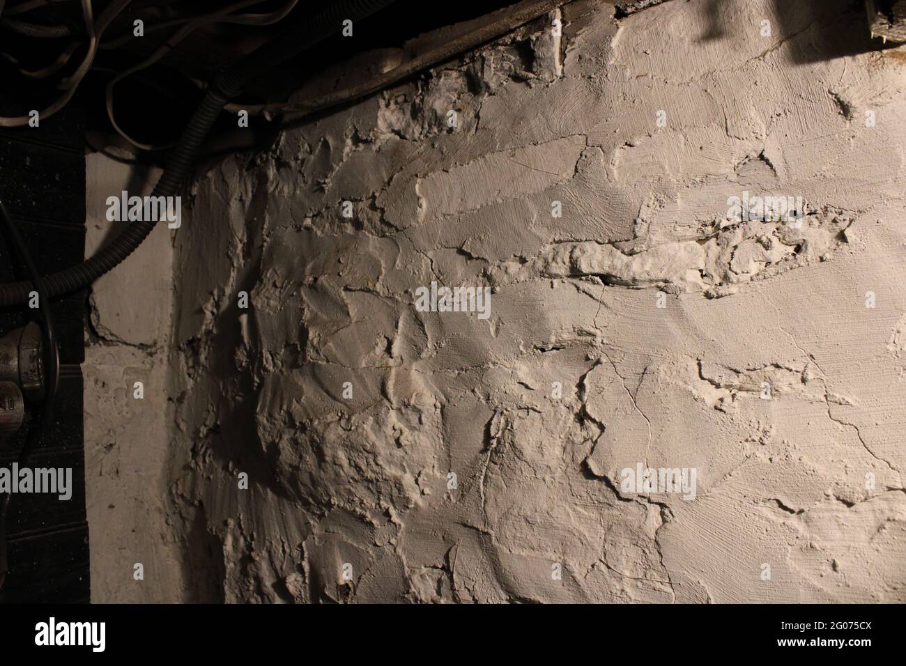 Bulge in foundation hi-res stock photography and images - Alamy