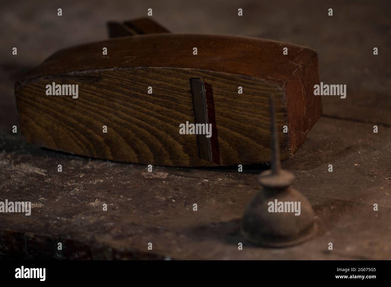 Old wood planer close up vintage craftsman tools Stock Photo - Alamy