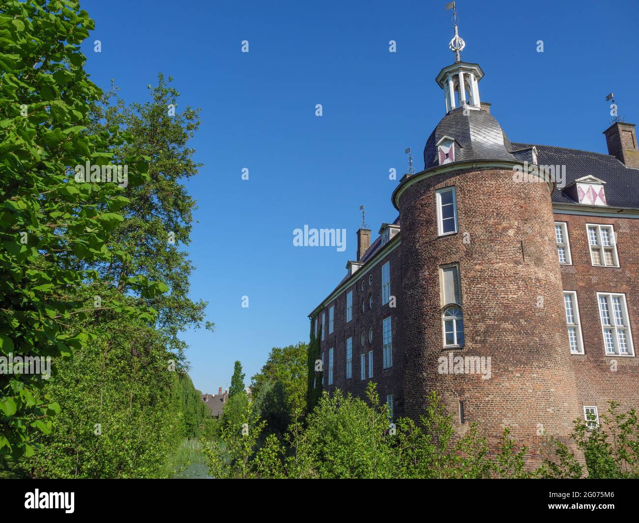 the castle of ringenberg Stock Photo - Alamy