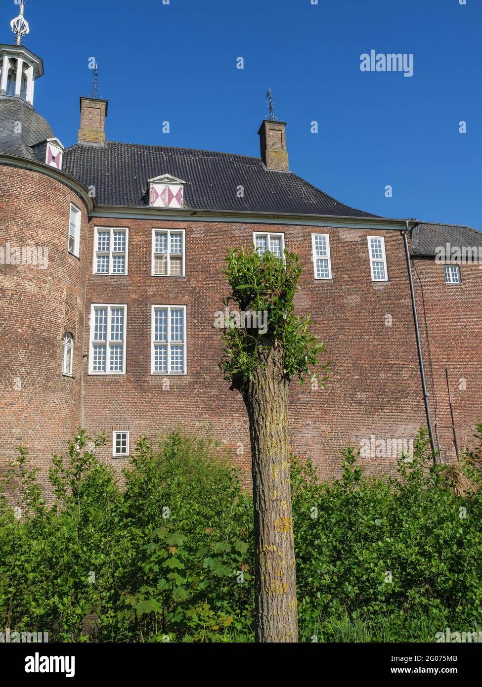 the castle of ringenberg Stock Photo - Alamy