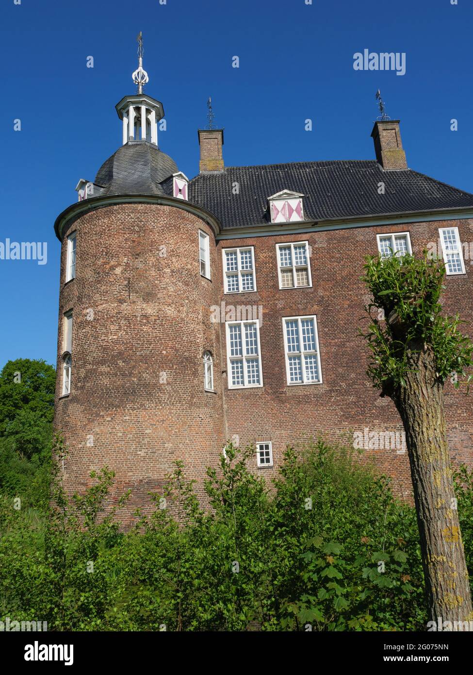 the castle of ringenberg Stock Photo - Alamy