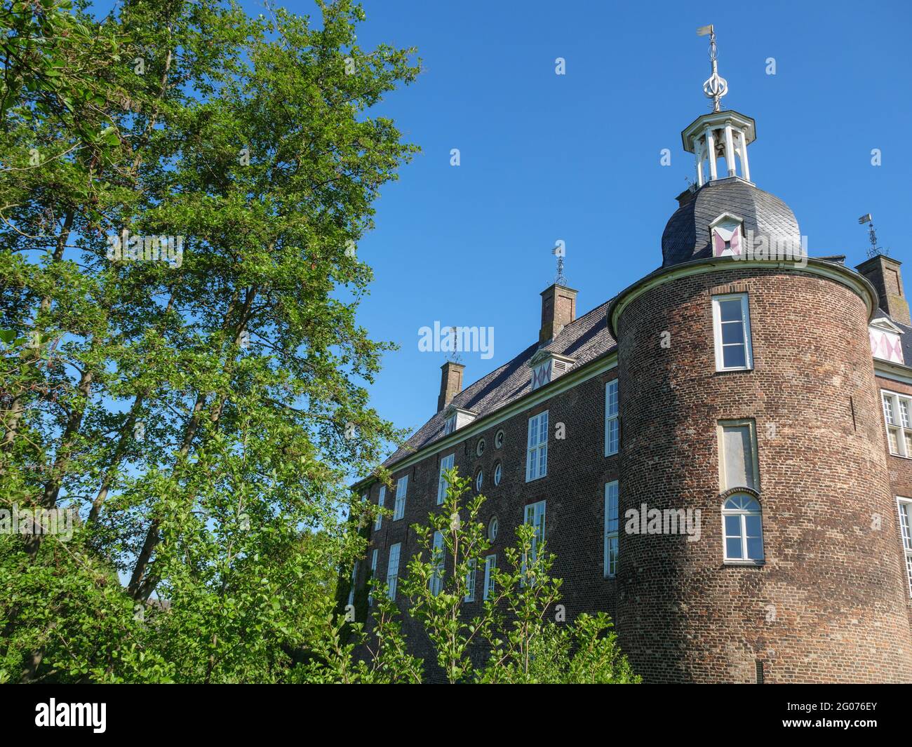 the castle of ringenberg Stock Photo - Alamy