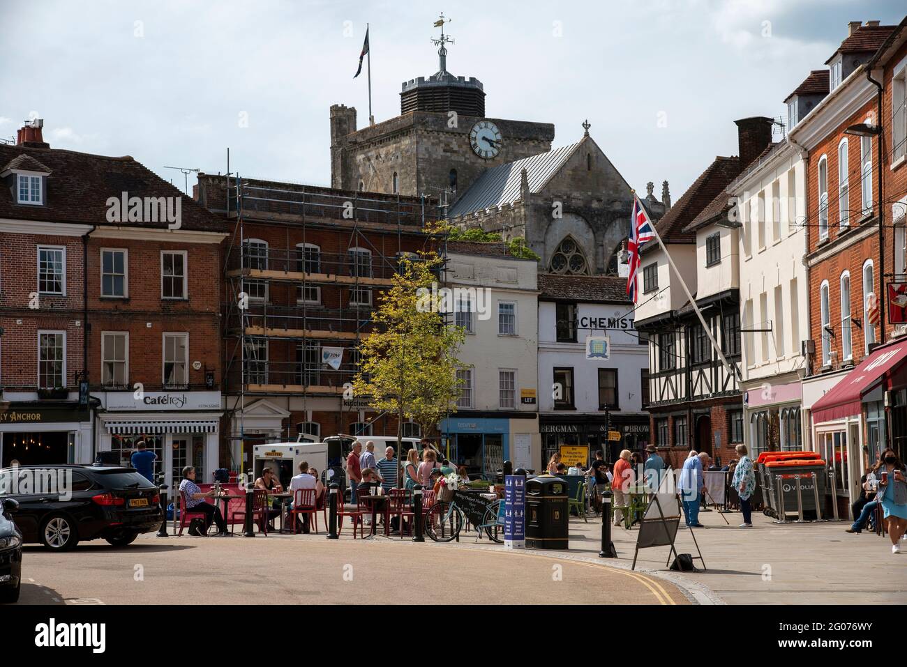 Romsey, Hampshire, England, UK. 2021. Market Place and the tower of ...