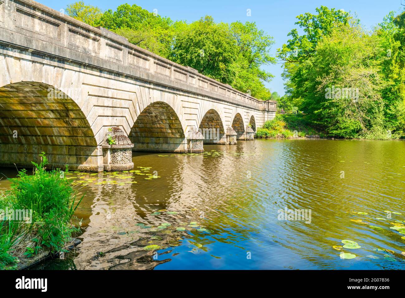 Five arch bridge hi-res stock photography and images - Alamy