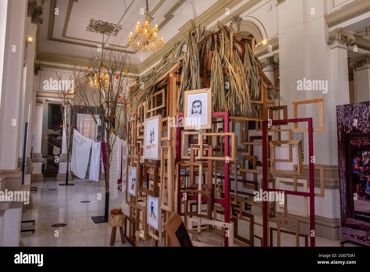 Museo antropología de yucatán hi-res stock photography and images - Alamy