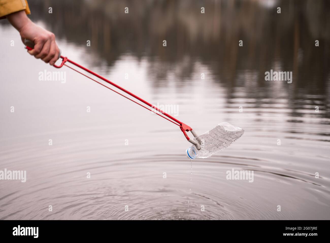 Grabber stick hi-res stock photography and images - Alamy