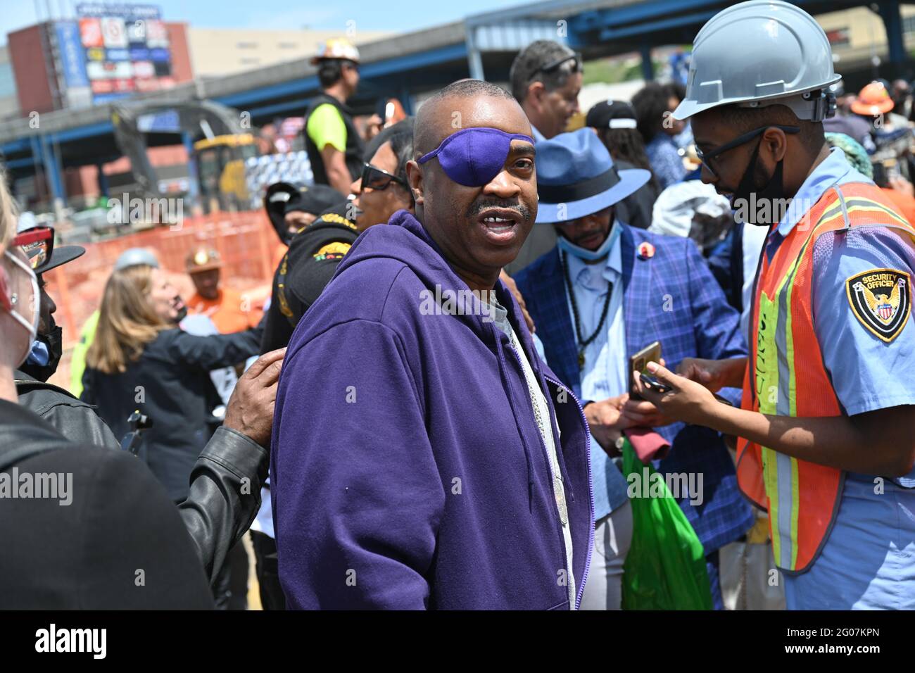 Slick Rick delivers remarks at the groundbreaking of Bronx Point and ...