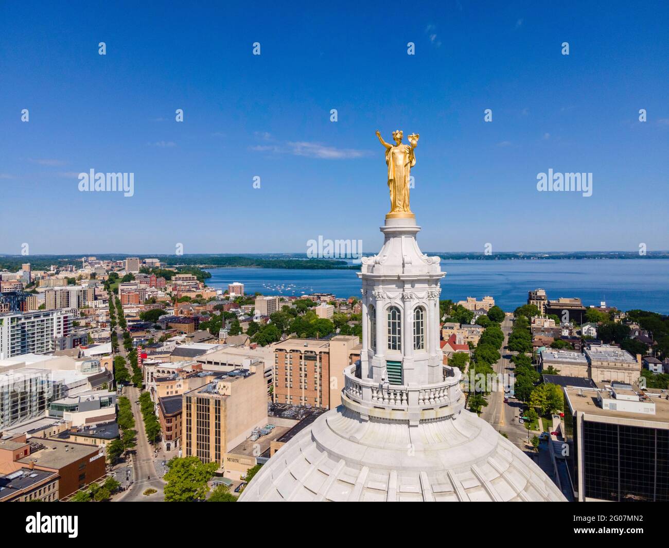 Aerial photograph of Madison, Wisconsin, USA. State Capitol Stock Photo ...