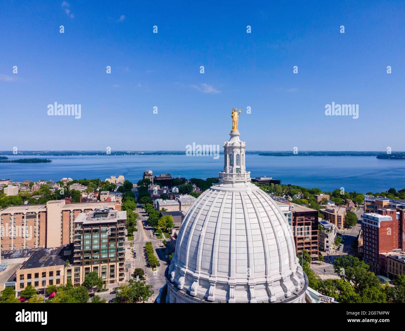 Aerial photograph of Madison, Wisconsin, USA. State Capitol Stock Photo ...