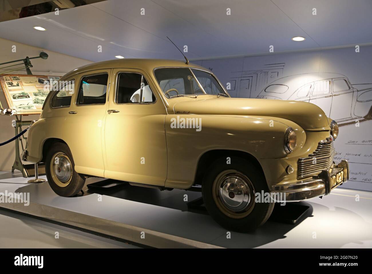 Standard Vanguard (1948), Coventry Transport Museum, Millennium Place ...