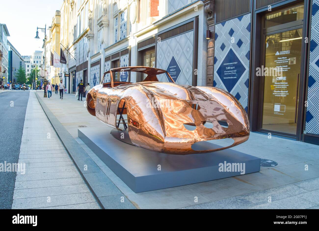 Ferrari Mayfair High Resolution Stock Photography and Images - Alamy