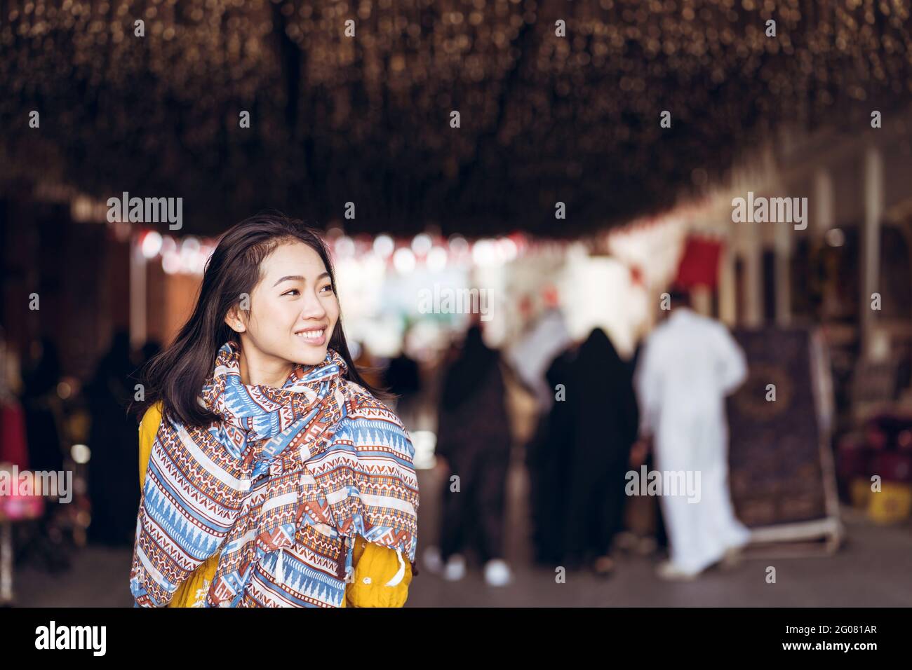 Traditional dress bahrain hi-res stock photography and images - Alamy