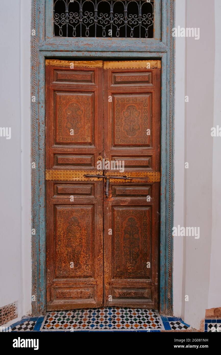 Wooden gate in Marrakesh, Morocco Stock Photo - Alamy