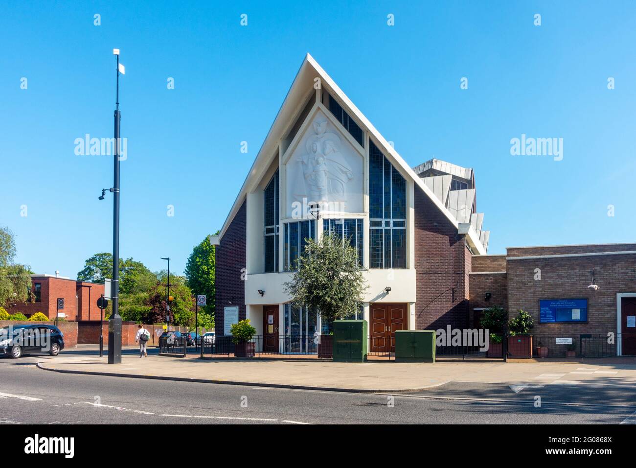 Our Lady & St Joseph Church, the catholic church in Hanwell, London, UK ...