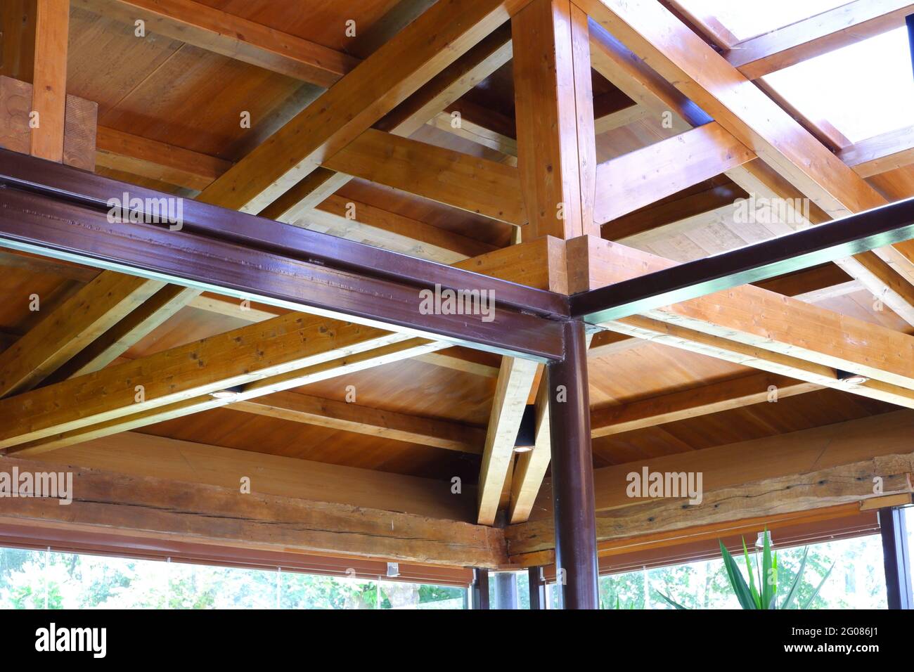 Steel Beams And Ceiling High Resolution Stock Photography and Images ...