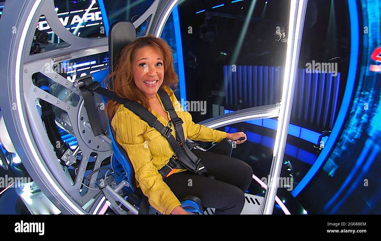 MENTAL SAMURAI, contestant Deborah Edwards, (Season 2, ep. 201, aired ...