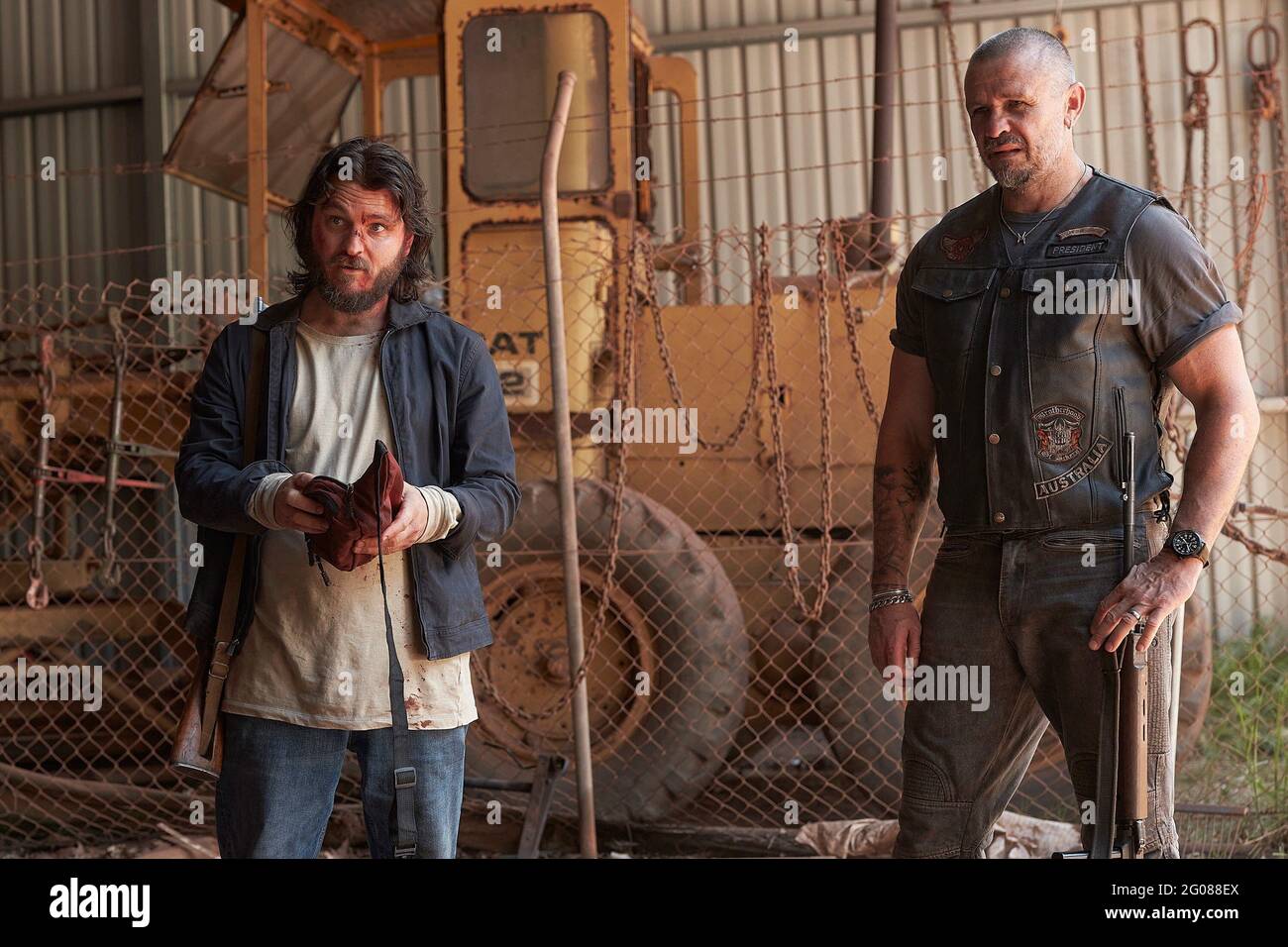 MR INBETWEEN, from left: Justin Rosniak, Scott Ryan, 'Coulda Shoulda ...