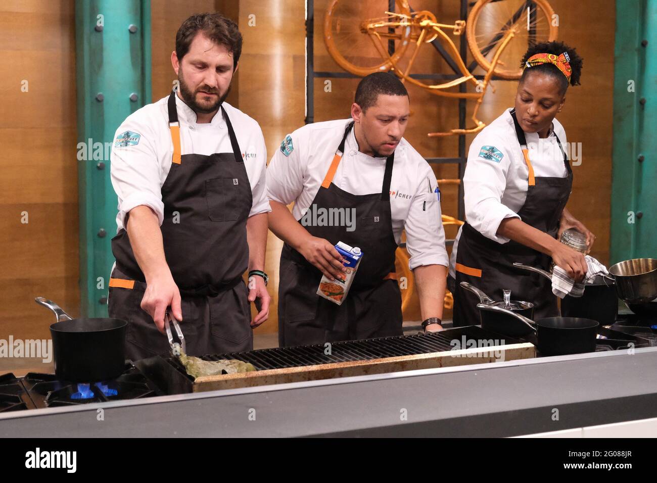 TOP CHEF, from left: contestant chefs Gabe Erales, Nelson German, Dawn ...