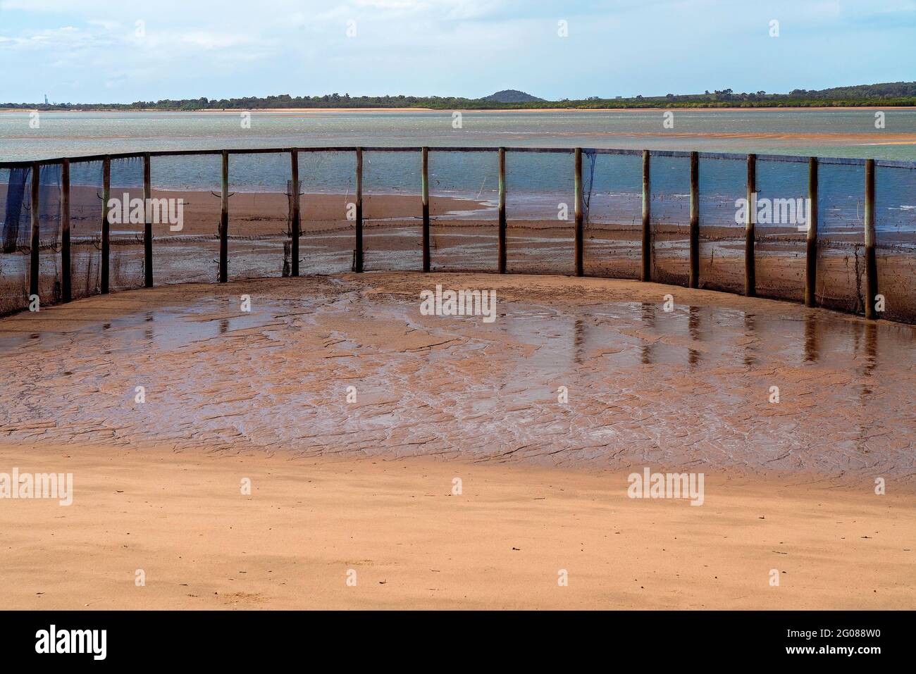 Shoreline enclosure hi-res stock photography and images - Alamy
