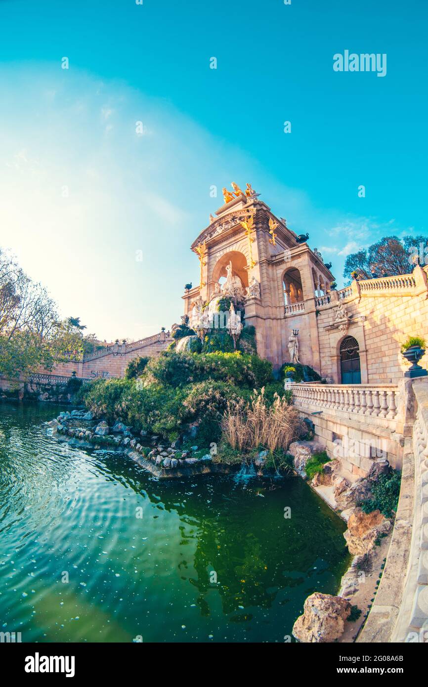 Barcelona green space hi-res stock photography and images - Alamy