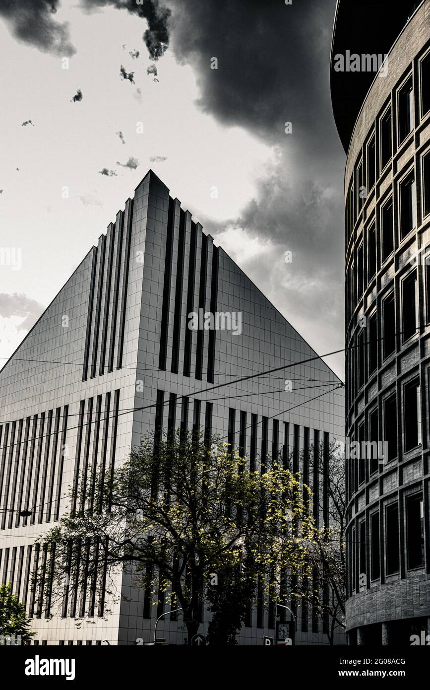 Dim triangle hi-res stock photography and images - Alamy