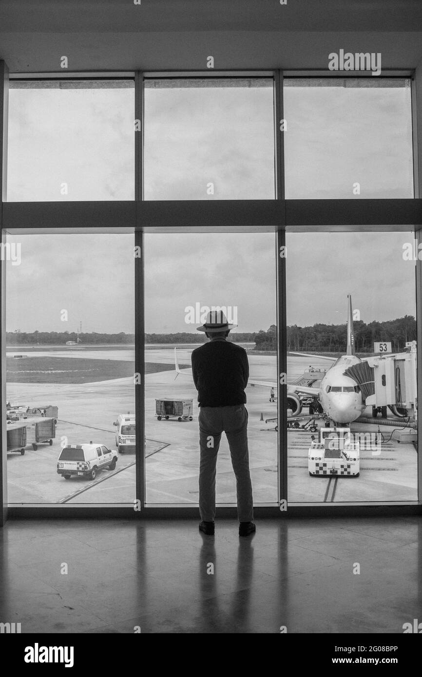 Business woman waiting Black and White Stock Photos & Images - Alamy