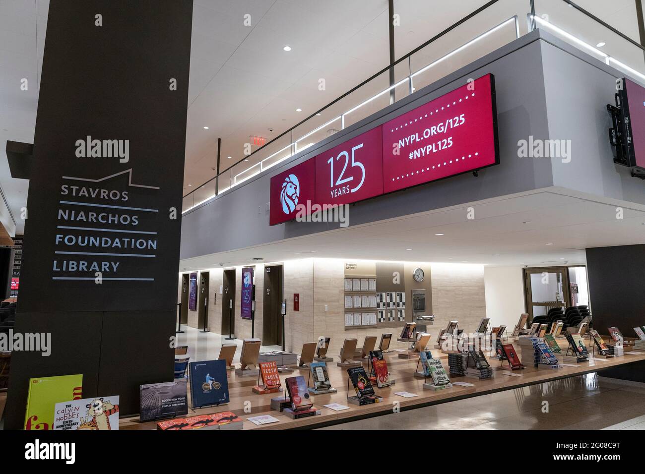 Interior view of newly redesigned Stavros Niarchos Foundation Library ...