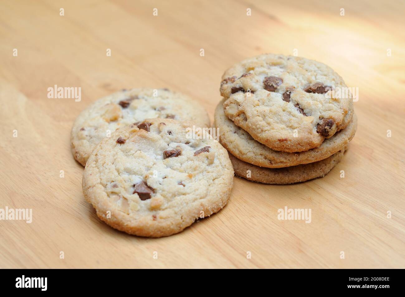 Milk Chocolate Macadamia Cookies Stock Photo - Alamy