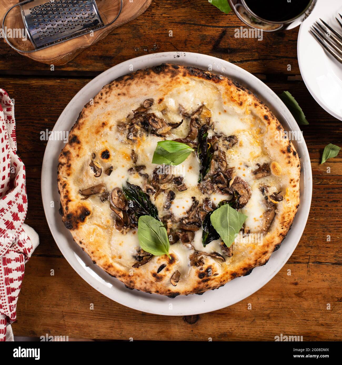 Kitchen neapolitan hi-res stock photography and images - Alamy