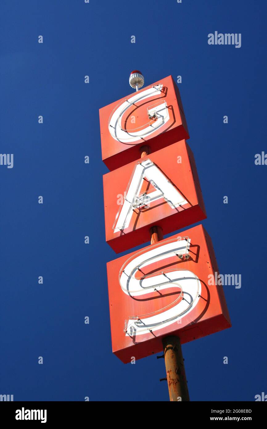 Abandoned Gas Station rural East Texas Stock Photo - Alamy