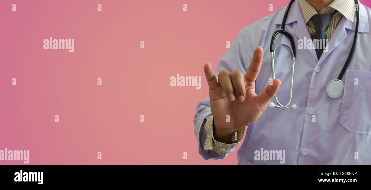 Doctor holds a symbol of love Encouraging patients and doctors to treat ...