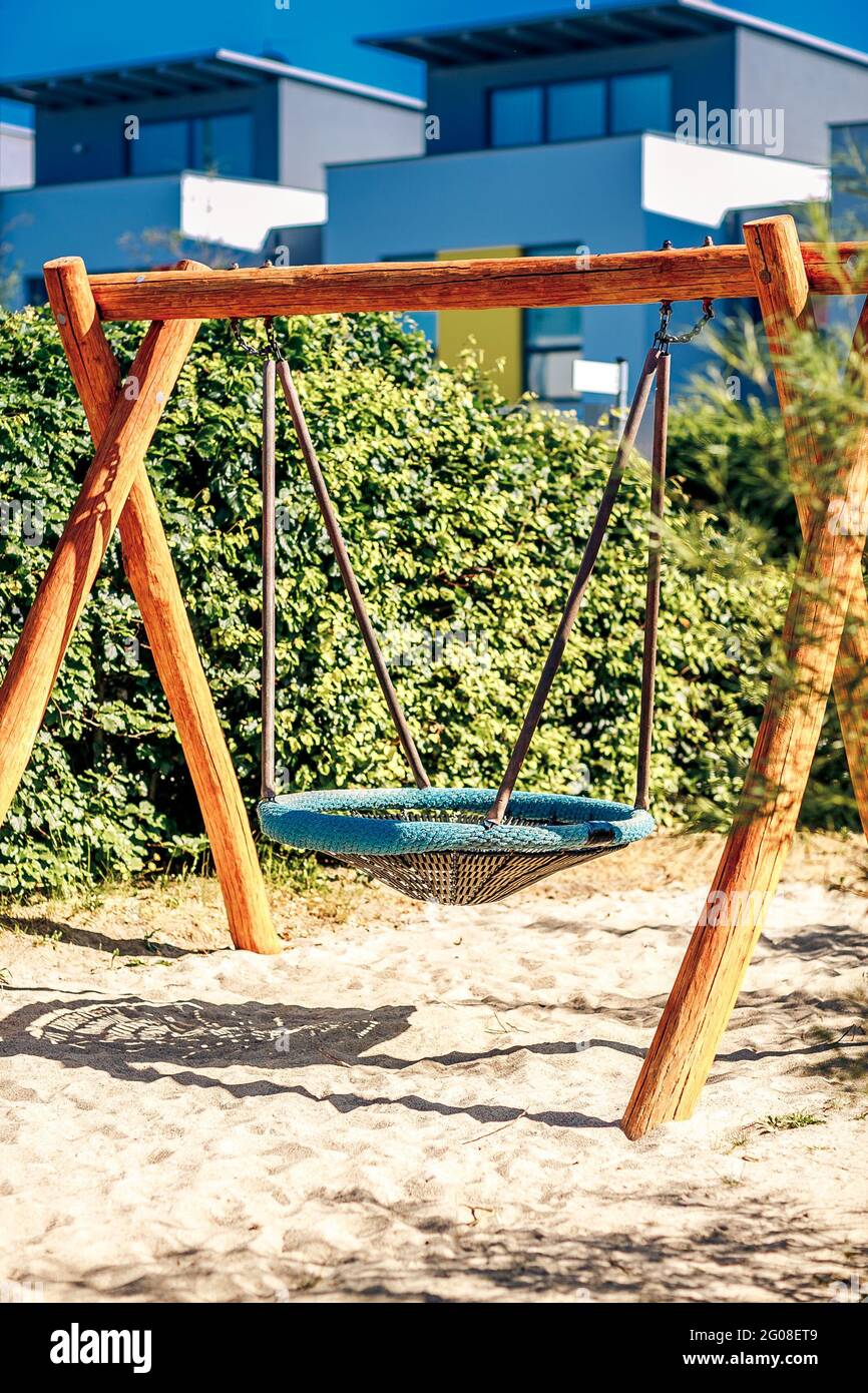Swing round tree hi-res stock photography and images - Alamy