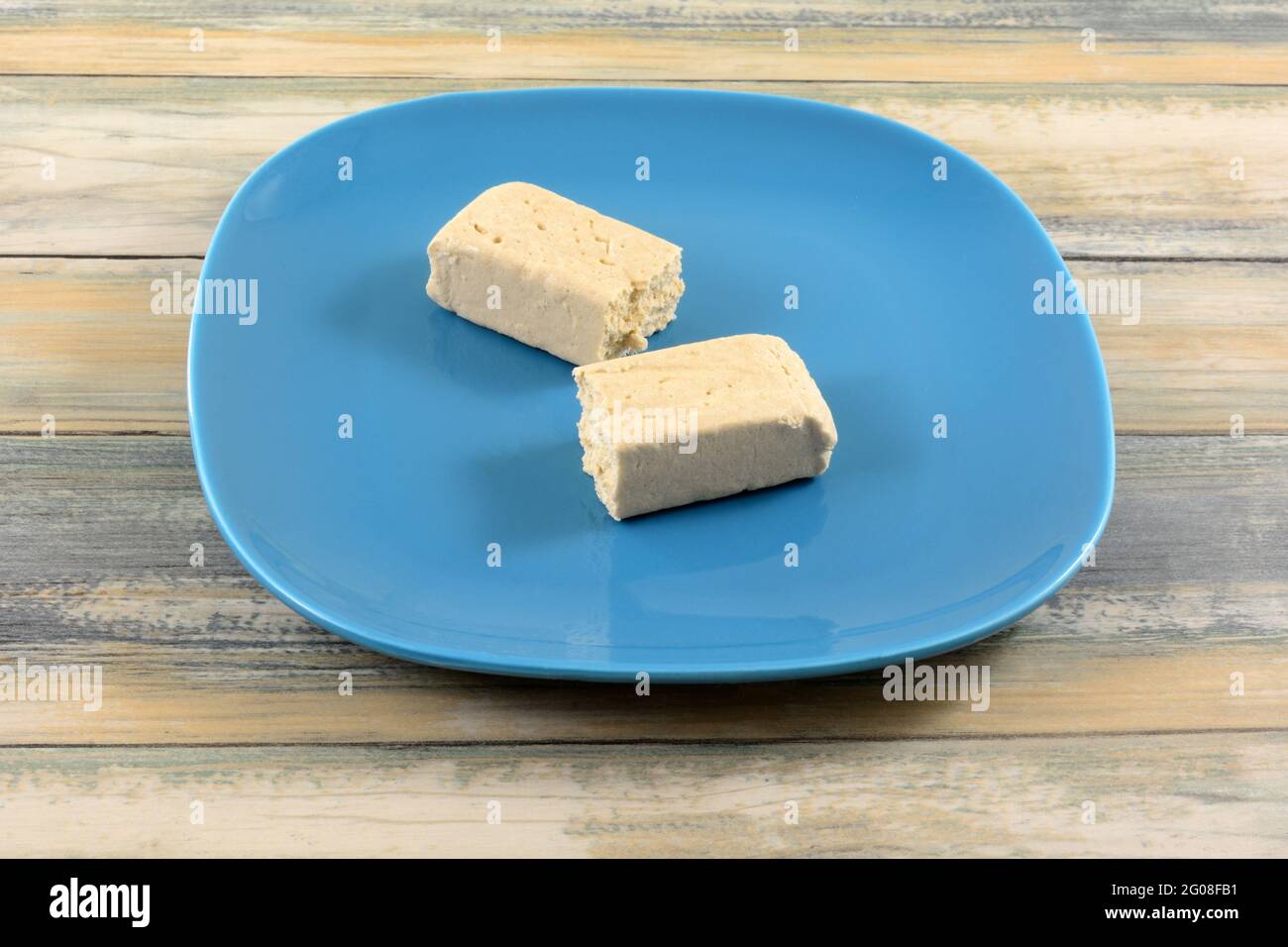 Halvah hi-res stock photography and images - Alamy