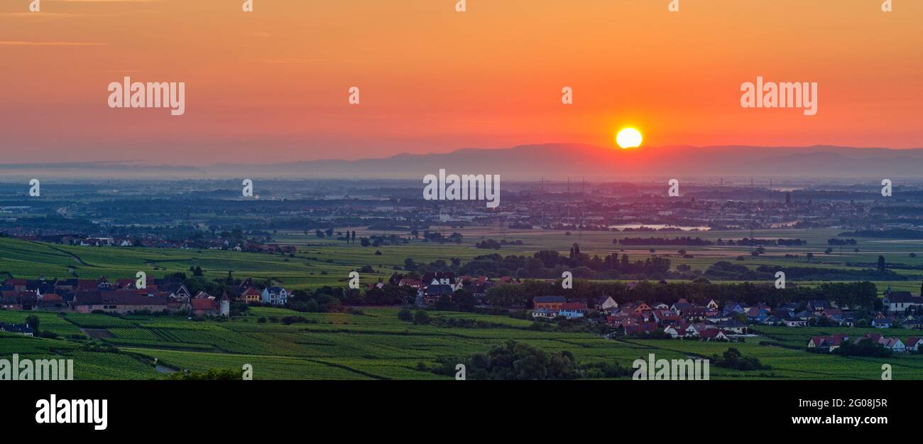 Village of rodern hi-res stock photography and images - Alamy