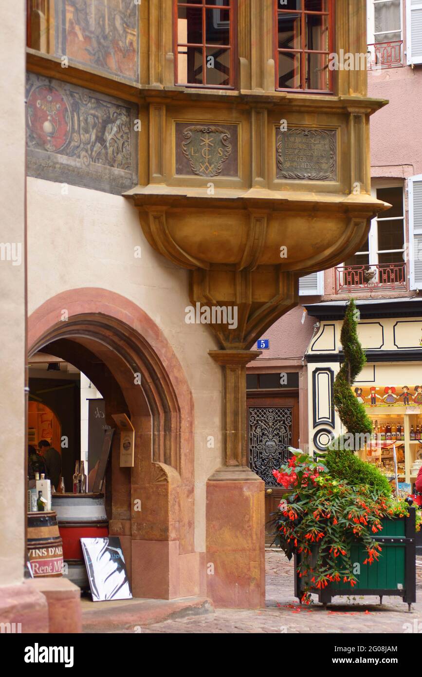 FRANCE, HAUT-RHIN (68), COLMAR, RUE DES MARCHANDS, PFISTER HOUSE Stock ...